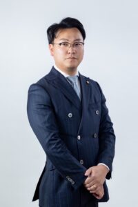 ABOUT US – 株式会社SYNS